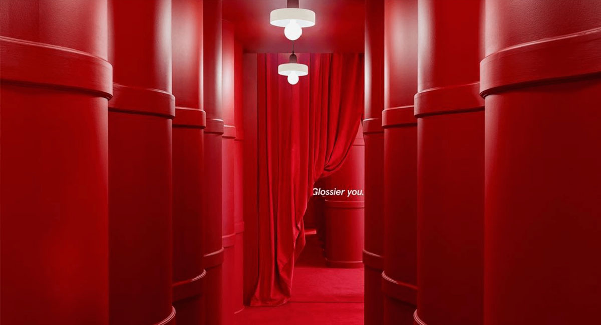 6 Best Experiential Retail Examples for 2025