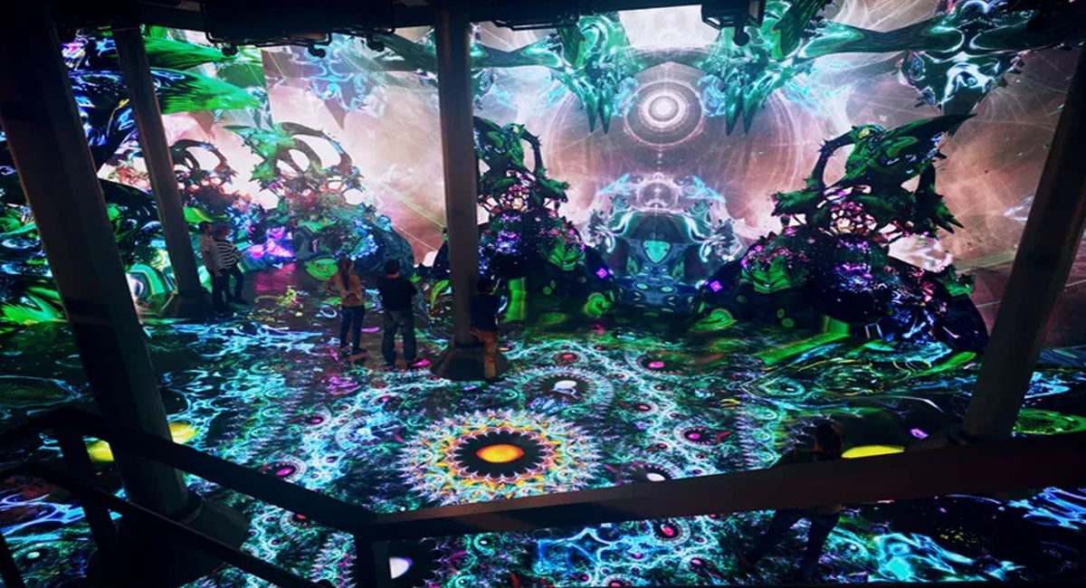 Immersive Experiences: 7 Inspiring Examples for 2024