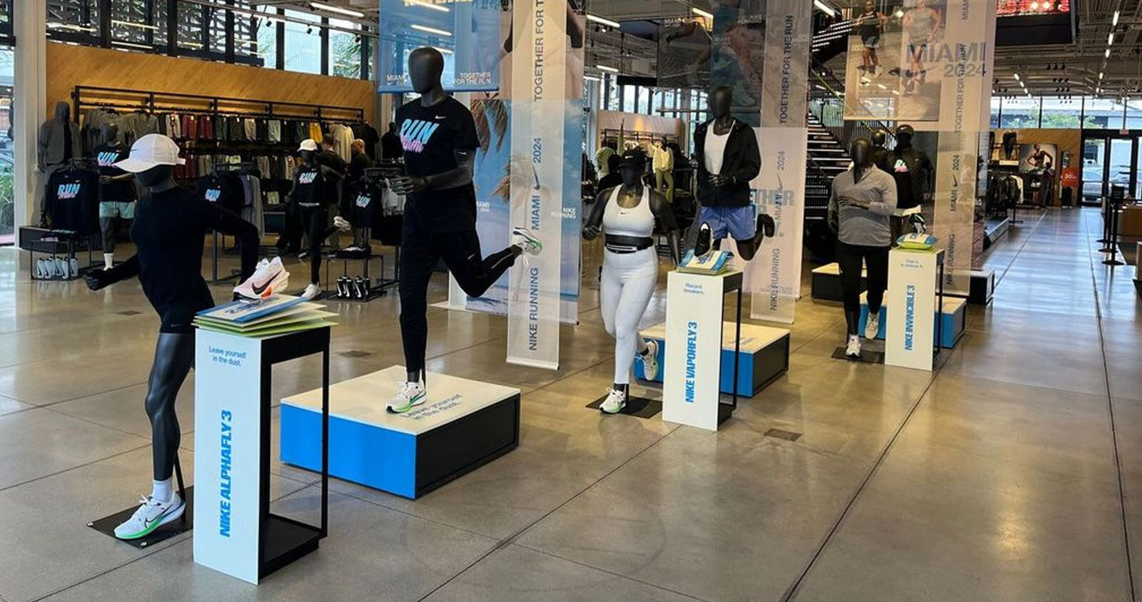6 Best Experiential Retail Examples for 2025
