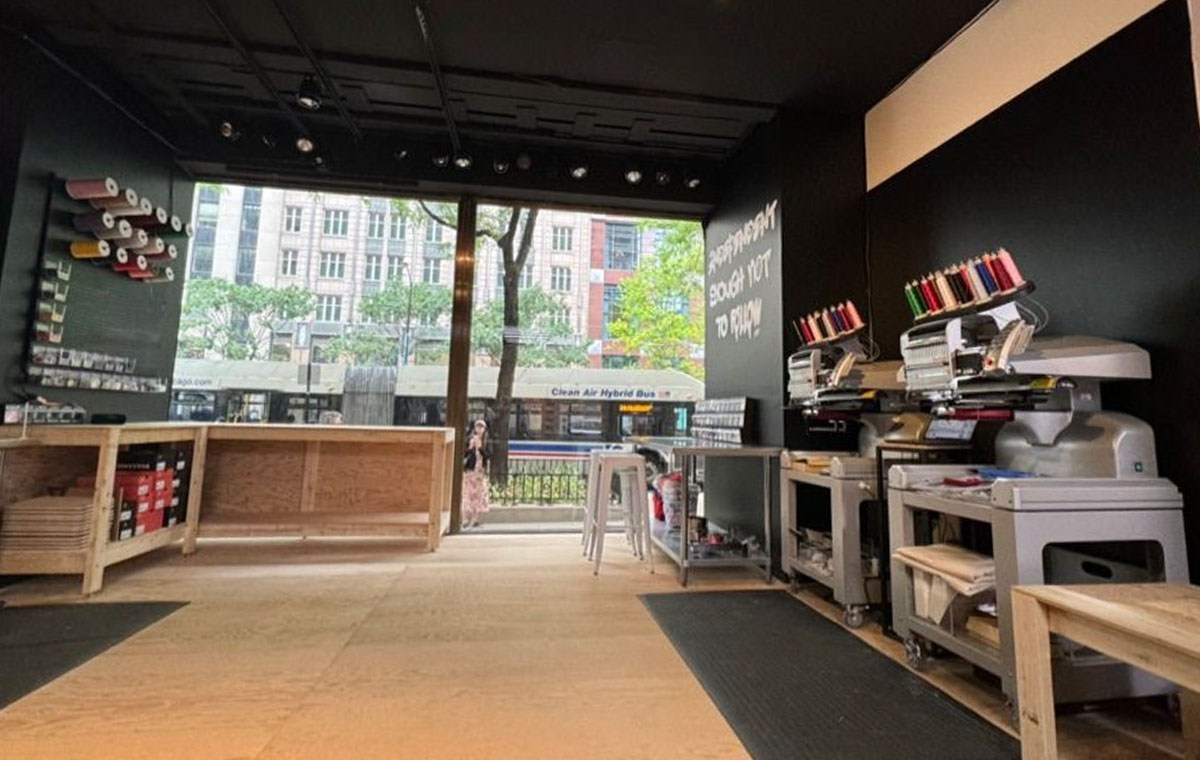 Interactive Retail Displays: 7 Game-Changing Technologies