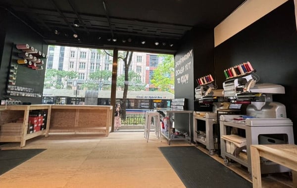 Interactive Retail Displays: 7 Game-Changing Technologies